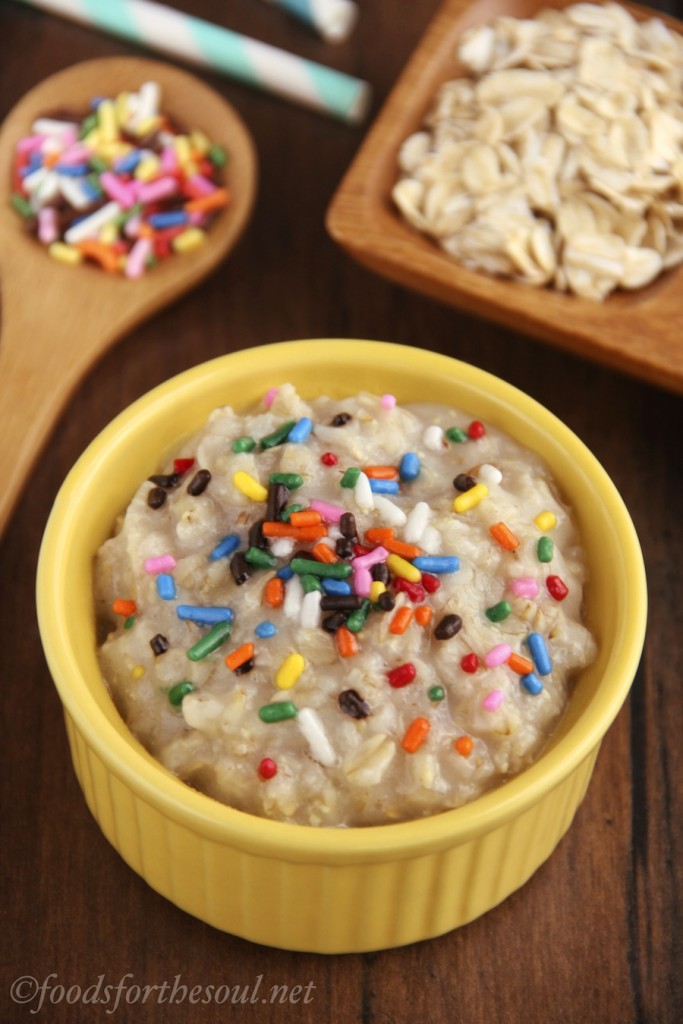 Skinny Funfetti Cake Batter Oatmeal | Amy's Healthy Baking